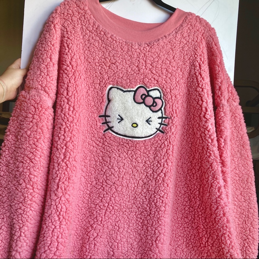 Hello Kitty X Dolls Kill Oversized Teddy Faux Fur Swe Gem 3413